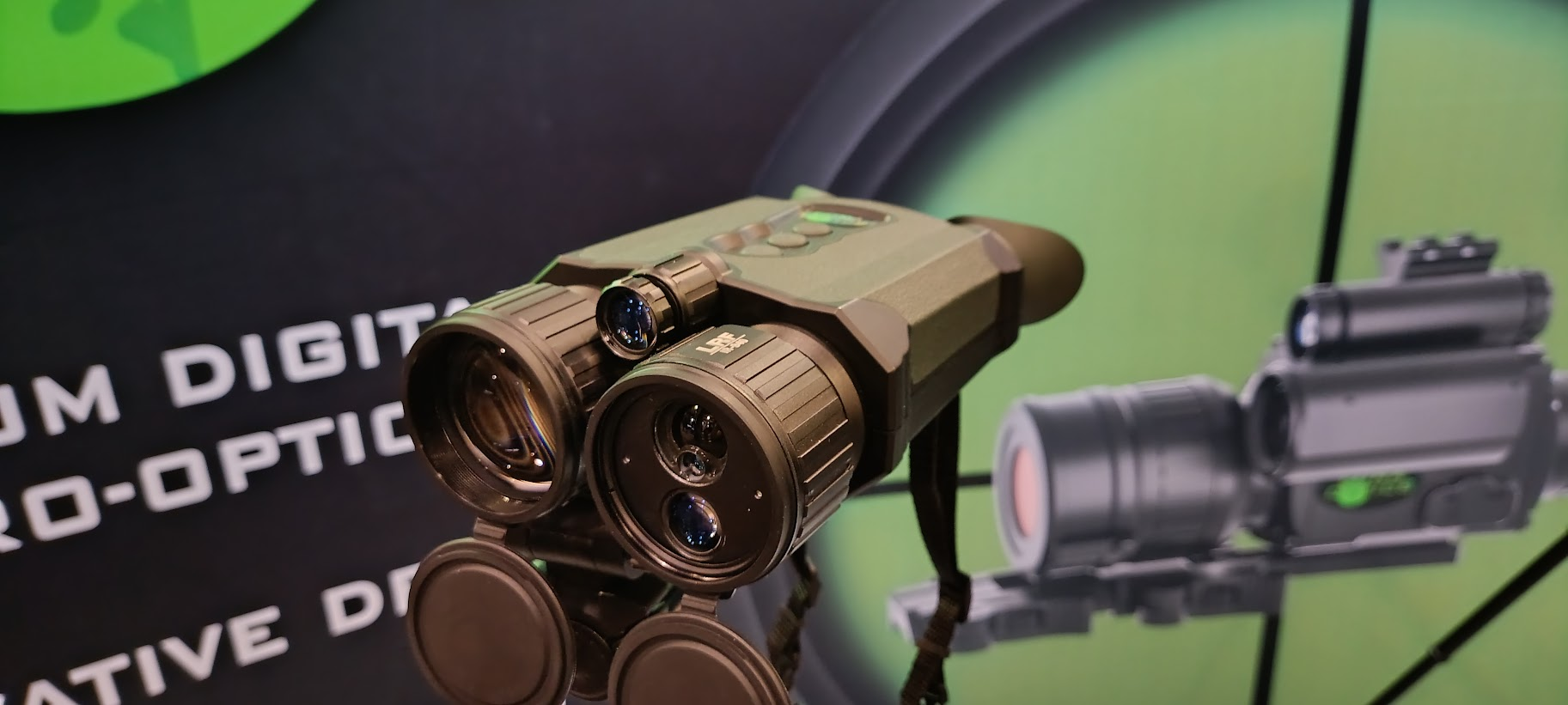 New Luna Optics LN-QE-B50 Day-Night Vision Binoculars - SHOT Show 2025 ...